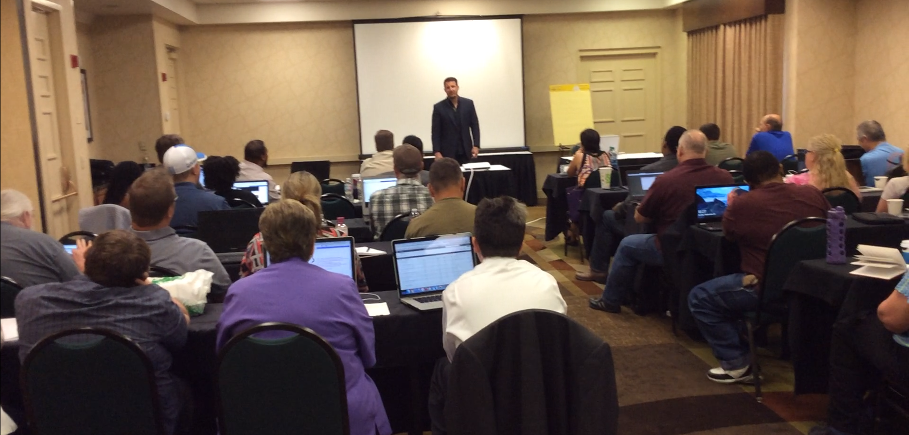 Entourage Mastermind